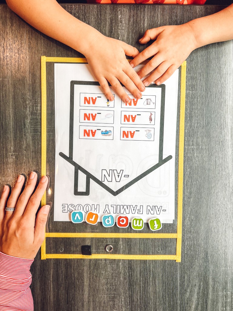 5 Engaging Ways to Teach CVC Words to Early Readers - wearethehawleys